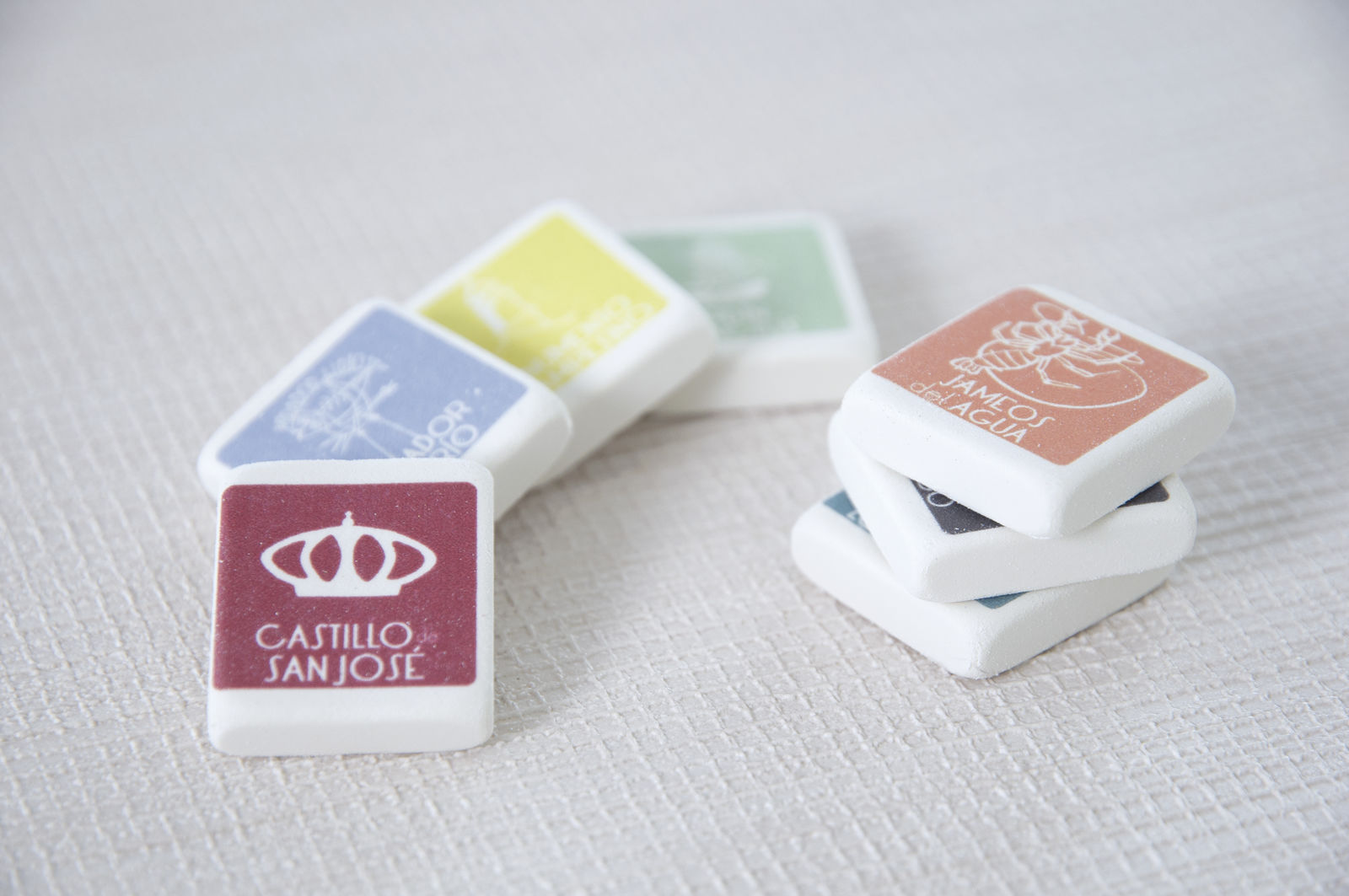 Set De 7 Gommes | Accessoire D'Écriture Publicitaire | Règles & Gommes ...